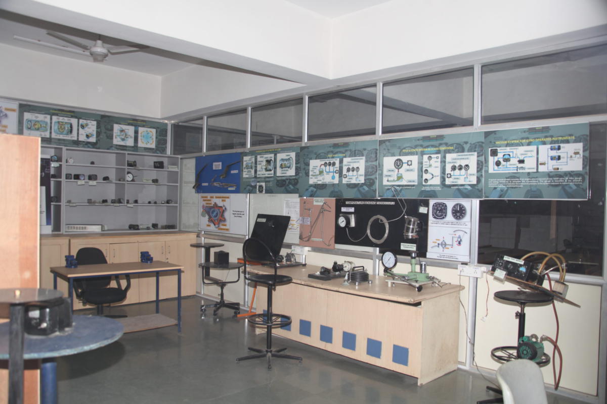Gallery - Aircraft Maintenance Engineering College