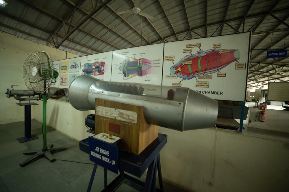 Gallery - Aircraft Maintenance Engineering College